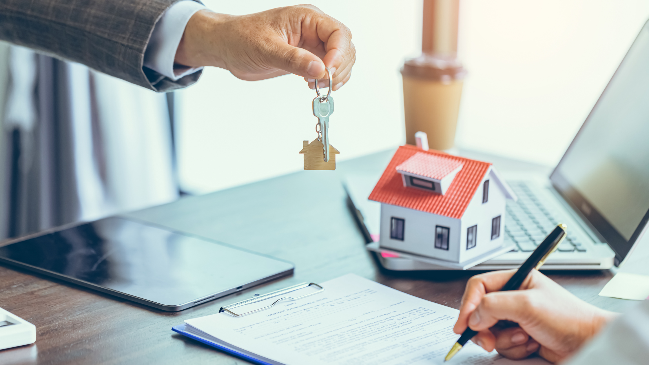Understanding Lease Renewal Fees for Tenants and Property Managers